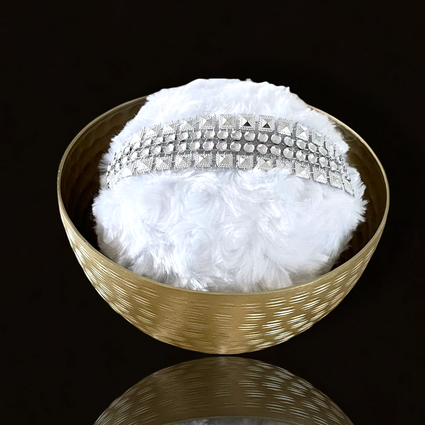 Rhinestone Dusting Powder Puff with Textured Gold Bowl Gift Set